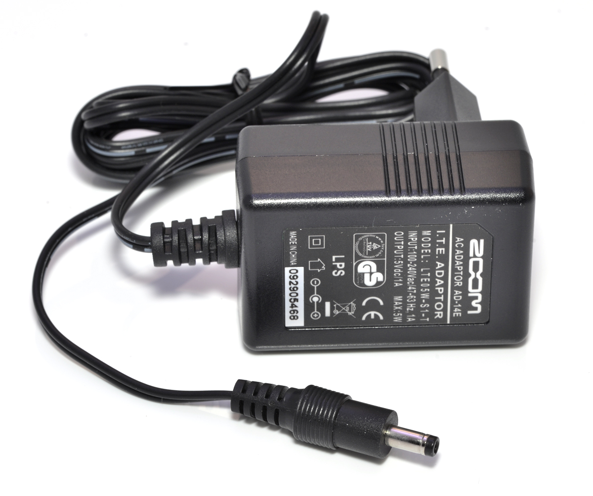 Zoom AD14E virtalähde DC5V 1A - St. Paul's Sound verkkokauppa