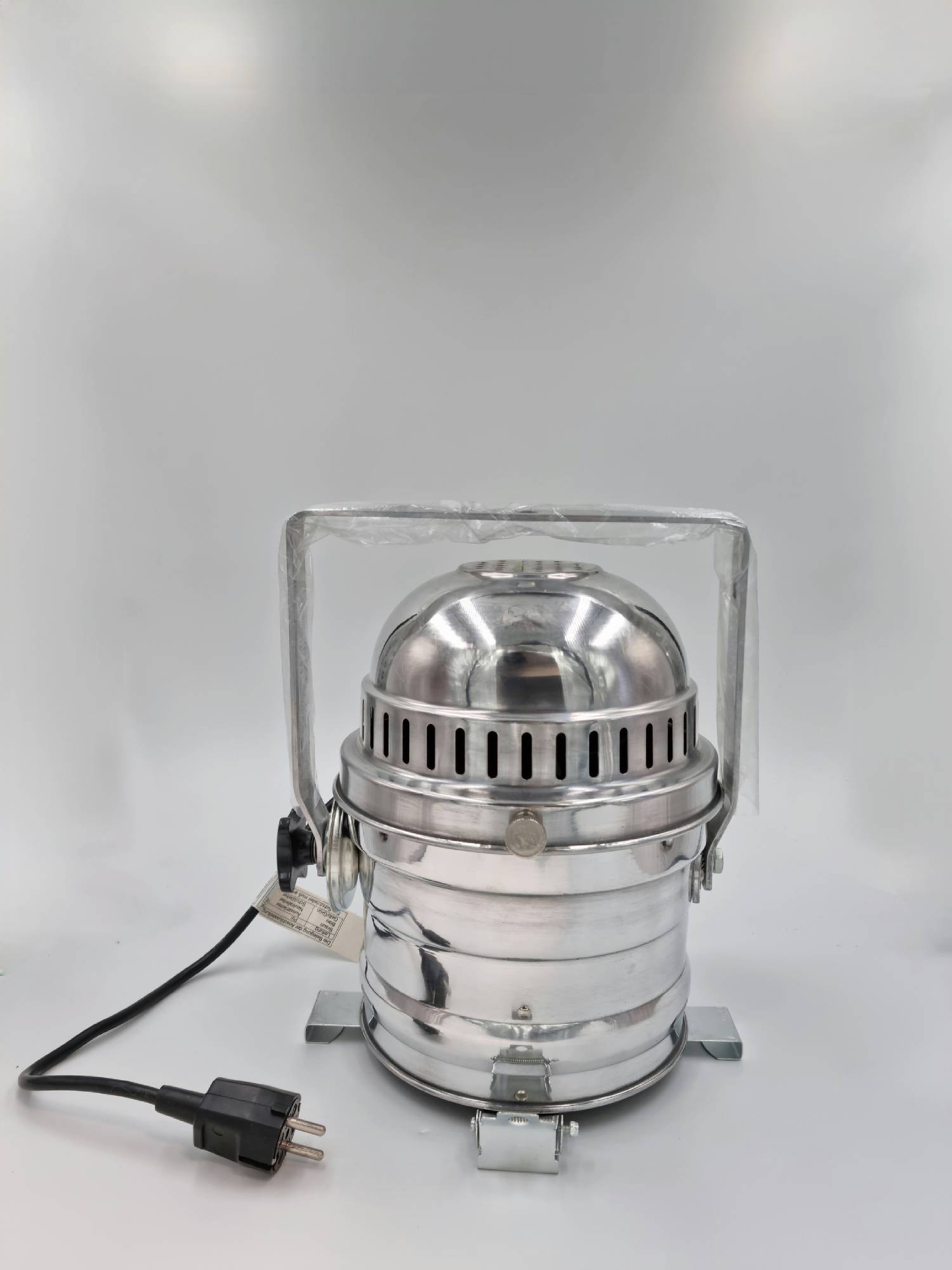 Eurolite PAR-64 Pro Short umpio - St. Paul's Sound verkkokauppa